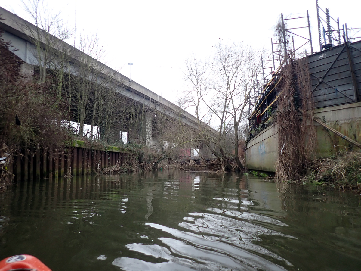 Kayaking the River Roding & Barking Creek, from the Thames to Ilford ...